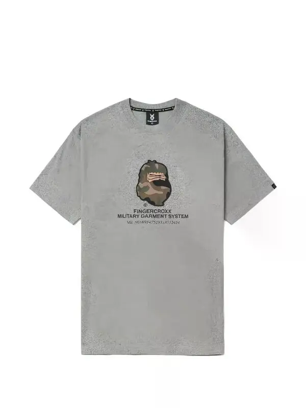 FINGERCROXX Camouflage Appliqué T-shirt