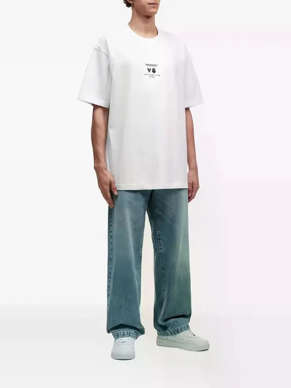 FINGERCROXX Short Sleeve Graphic T-shirt - White