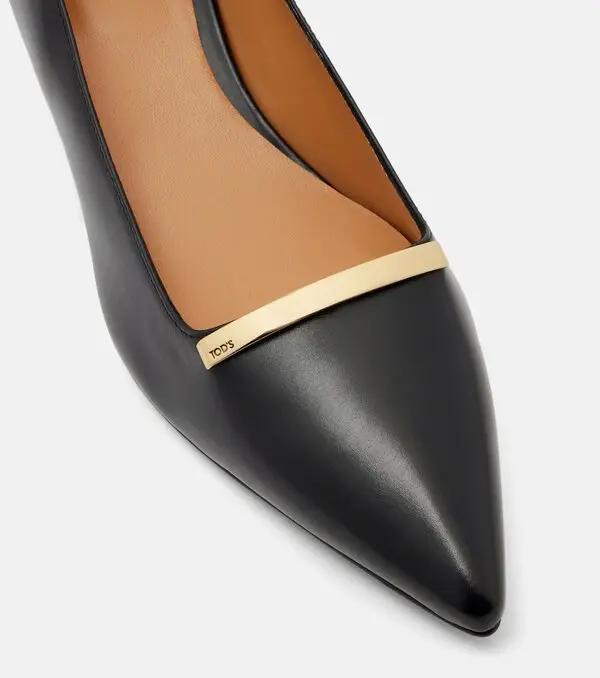 TOD'S 40 Leather Pumps - Black