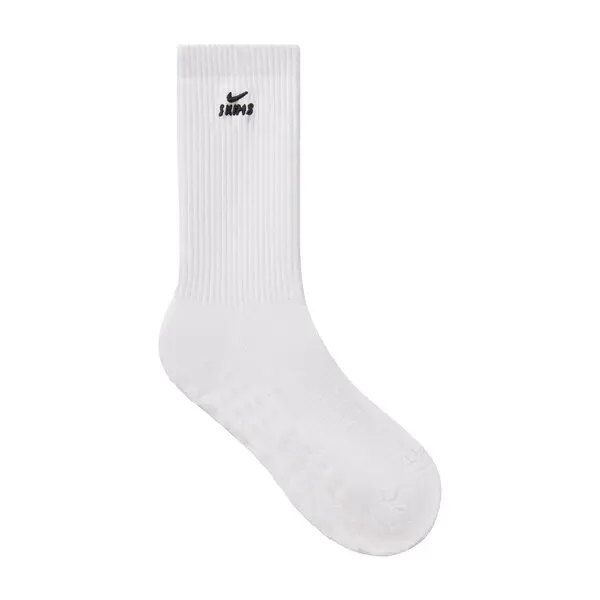 SKIMS Dri-fit Pilates Grip Crew Socks