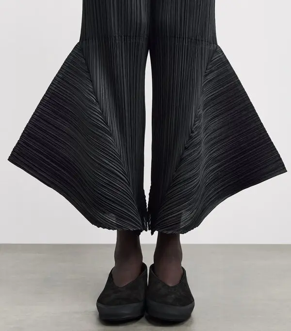 PLEATS PLEASE SKYLINE BLACKサイズ3 SKYLINE Dress Black – ISSEY MIYAKE EU