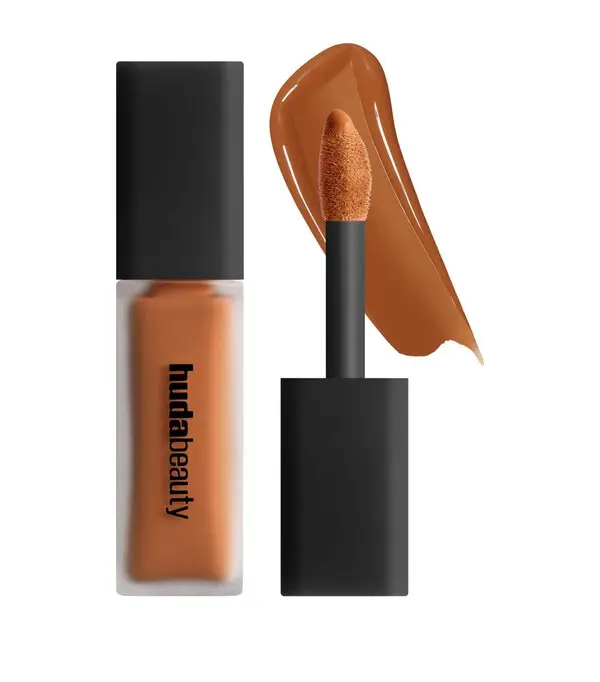 HUDA BEAUTY Fauxfilter Luminous Matte Liquid Concealer - Nude