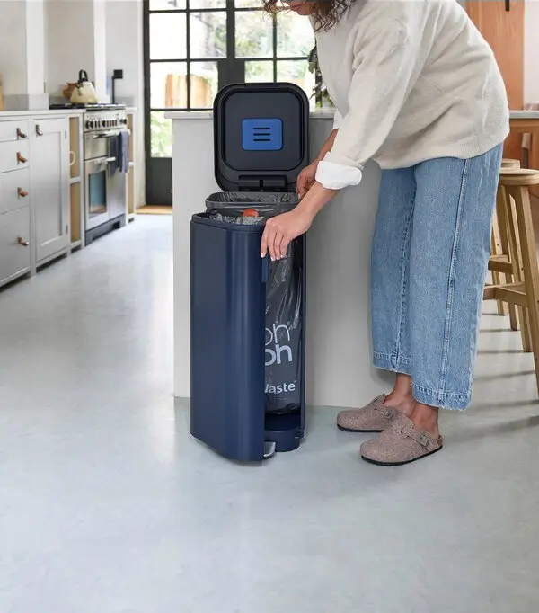 JOSEPH JOSEPH Porta Easy-empty Pedal Bin