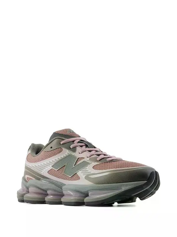 NEW BALANCE Abzorb 2000 Sneakers - Pink