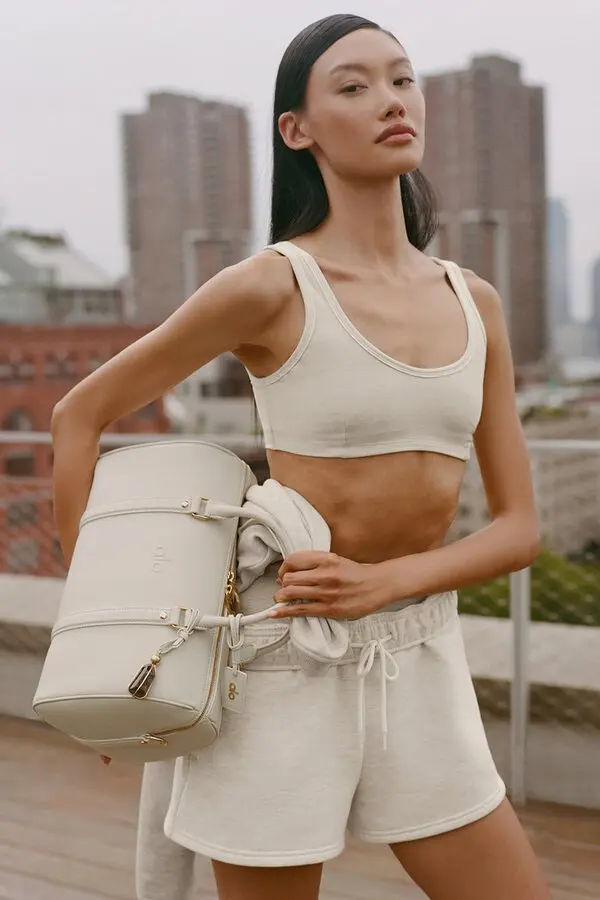 Alo Yoga Voyage Bag - Bone Leather