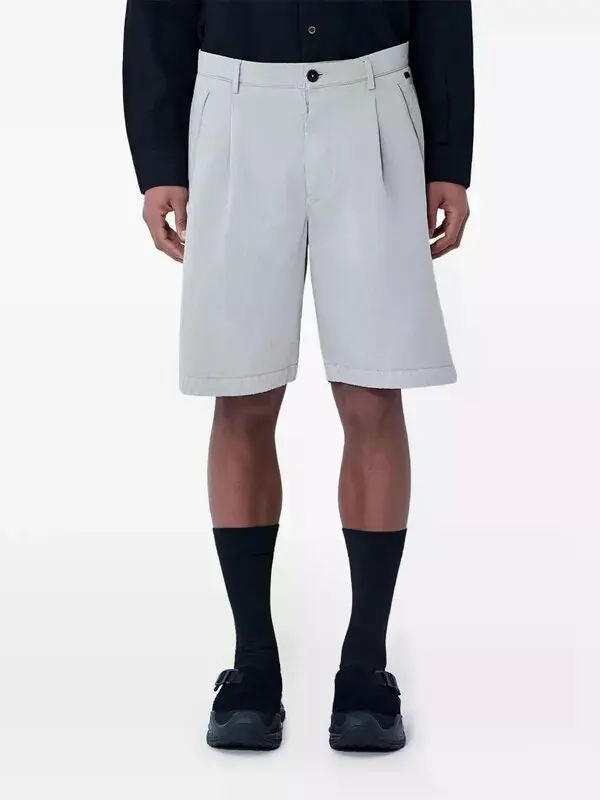 MOOS STUDIO Pleated Tailored Shorts