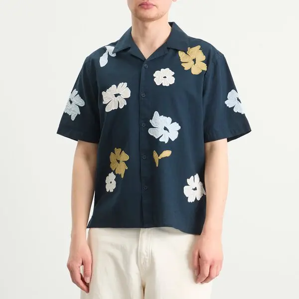 WAX LONDON Didcot Flower Applique Vacation Shirt