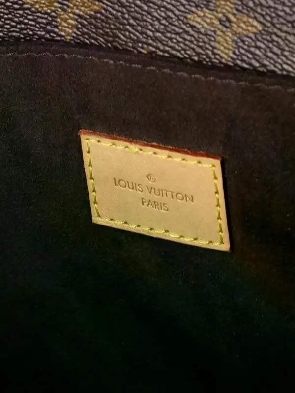 LOUIS VUITTON Pochette Metis Monogram Canvas Crossbody Bag - Brown