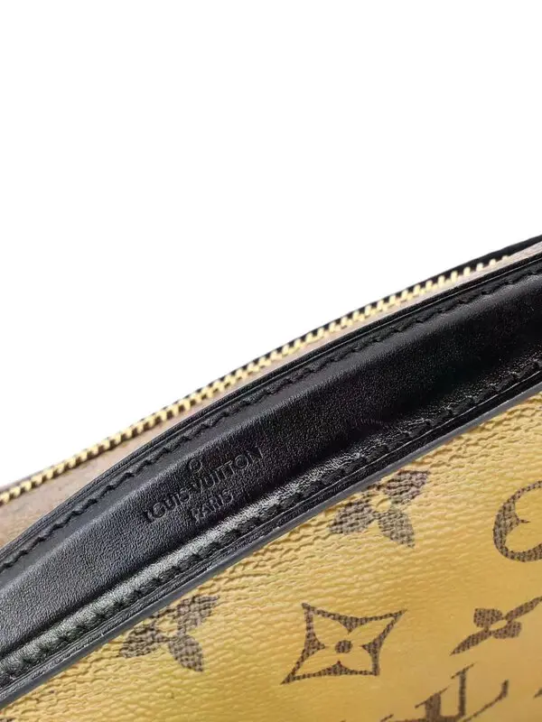 LOUIS VUITTON Pochette Metis Monogram Canvas Crossbody Bag - Brown