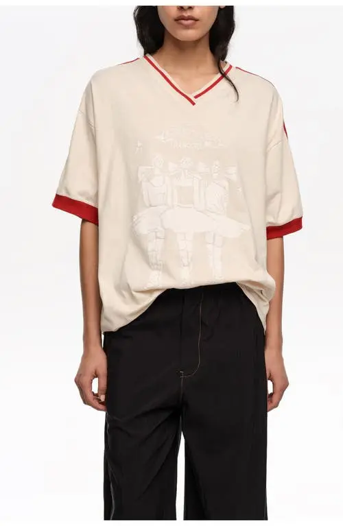 Bimba Y Lola V-neckline Dancers Logo T-shirt - Ivory