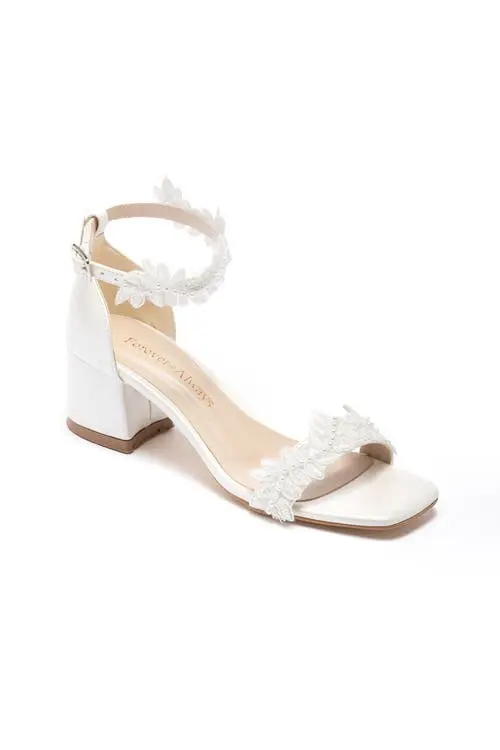 FOREVER & ALWAYS SHOES Elodie Lace Block Heel Sandal