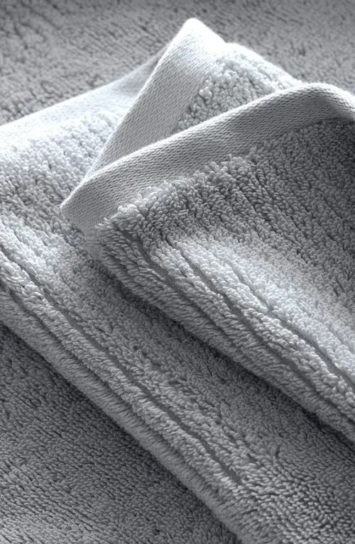 BOLL & BRANCH Turkish Ultra Plush Organic Turkish Cotton Bath Towel - Shore