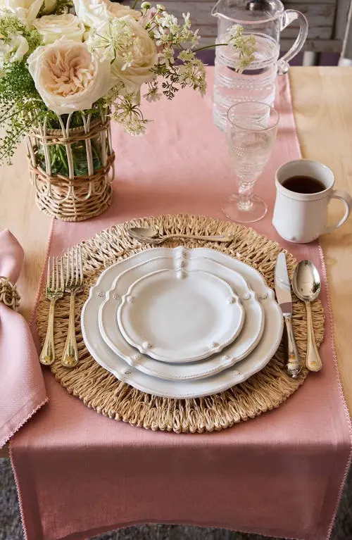JULISKA Berry Scallop Linen Table Runner