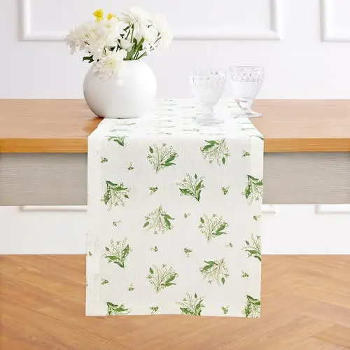 SOLINO HOME Linen Table Runnerlily Of The Valley - Lily Of The Valley/white