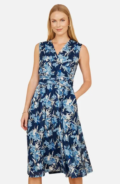 YUMI Floral Wrap V-neck Midi Dress
