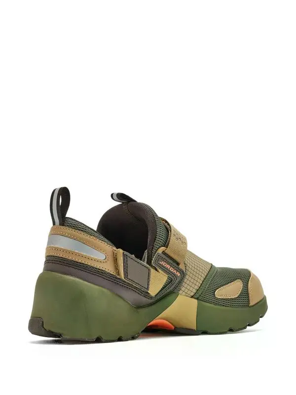 Nike Jordan Trunner Lx Sneakers - Brown