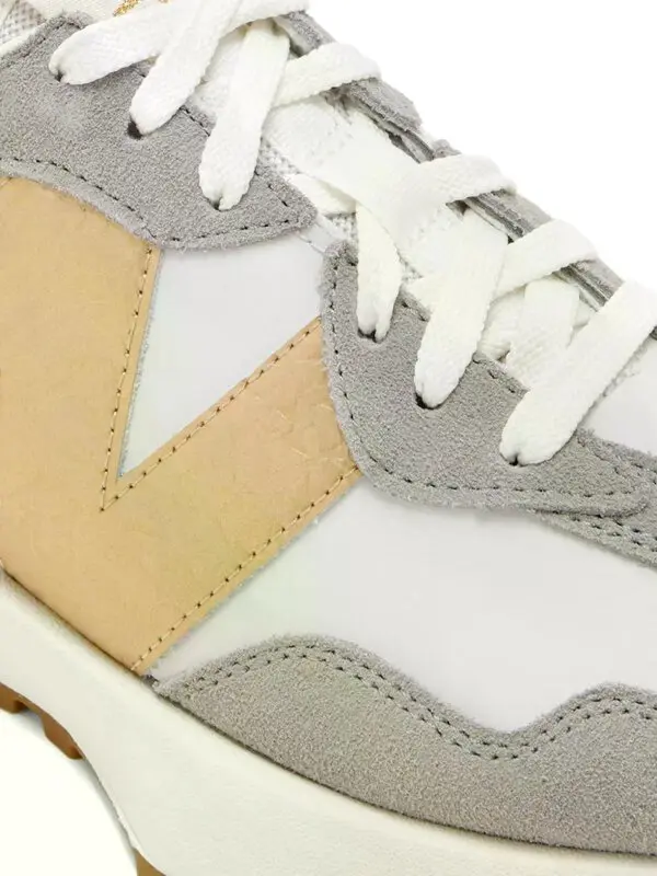 NEW BALANCE 327 Sneakers - White