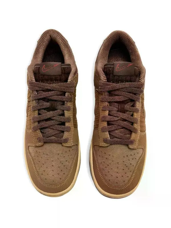 Nike Dunk Low Retro Premium Sneakers - Brown