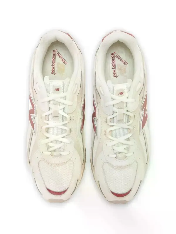 NEW BALANCE 204l Logo Sneakers