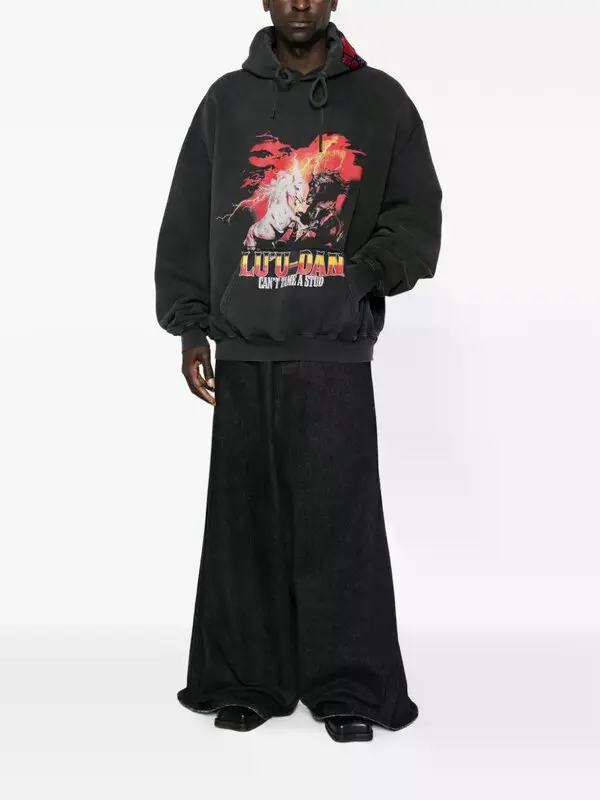LỰU ĐẠN Graphic Print Oversized Hoodie
