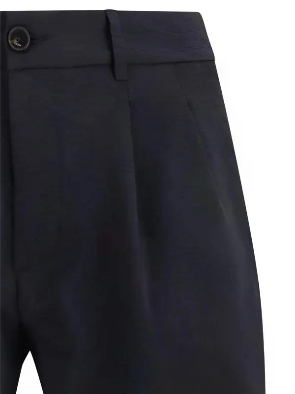 CRUNA Pleated Shorts