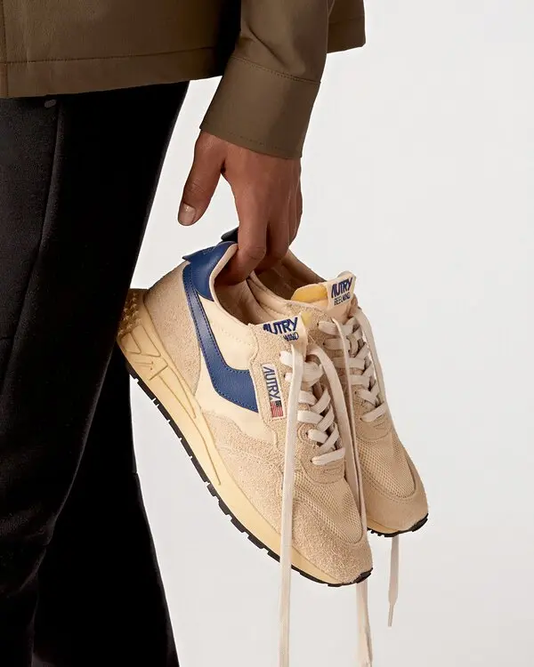AUTRY Reelwind Low Top Sneakers - Ecru/blue