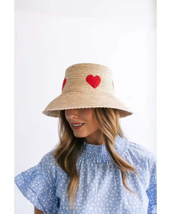 SUNSHINE TIENDA Heart Palm Straw Bucket Hat