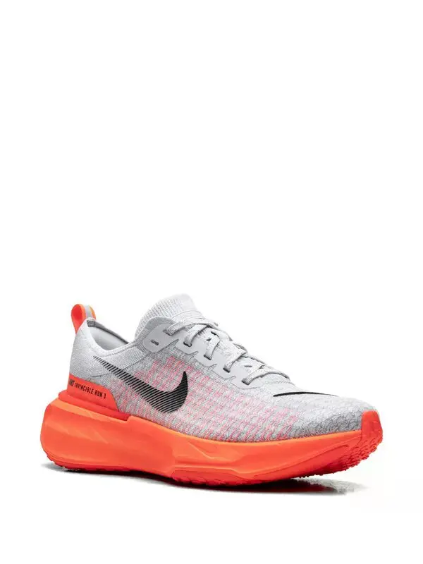 Nike Zoomx Invincible Run Flyknit Sneakers