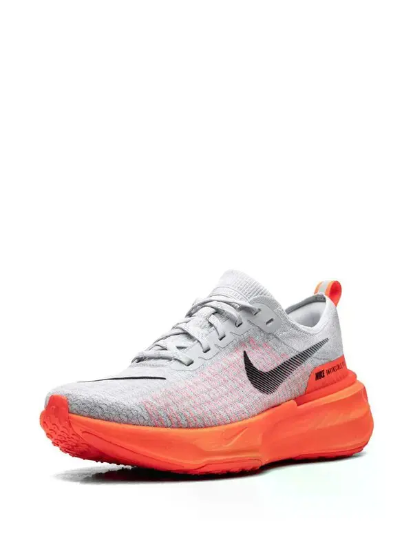 Nike Zoomx Invincible Run Flyknit Sneakers