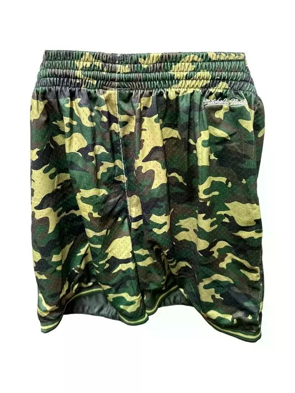 Mitchell & Ness Nba Chicago Bulls Camouflage-print Shorts - Green