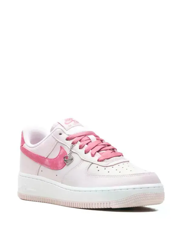 Nike Patent Swoosh Air Force 1 Low Sneakers - Pink