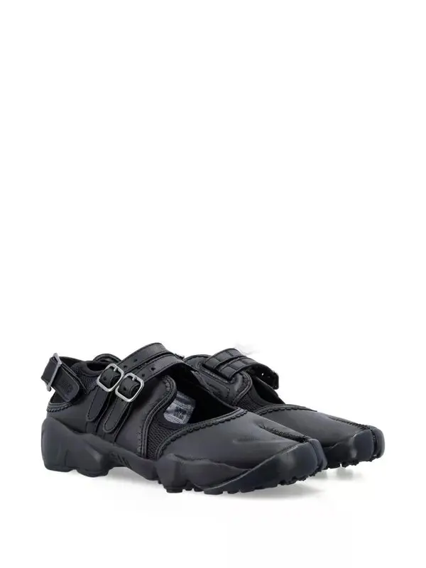 Nike Rift Sneakers With Floral Detail