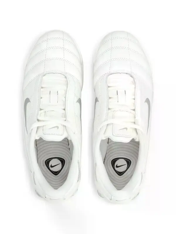 Nike Total 90 Shox Magia Sneakers - White
