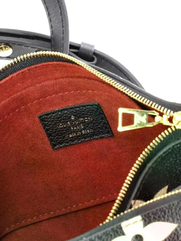 LOUIS VUITTON Multi Pochette Accessoires Bicolor Monogram Empreinte Giant Crossbody Bag - Black