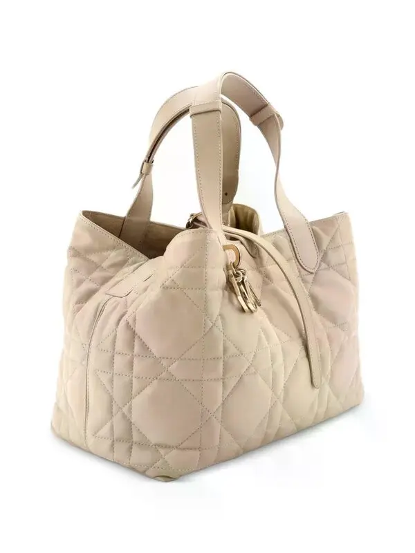 Dior Toujours Macrocannage Quilt Calfskin Medium Tote Bag - Neutrals