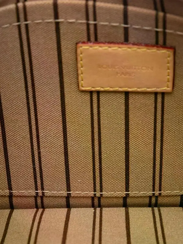 LOUIS VUITTON 2016 Monogram Neverfull Pouch