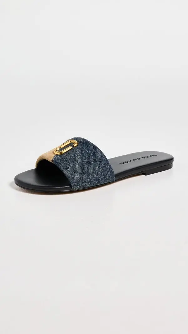Marc Jacobs The Snapshot Slides