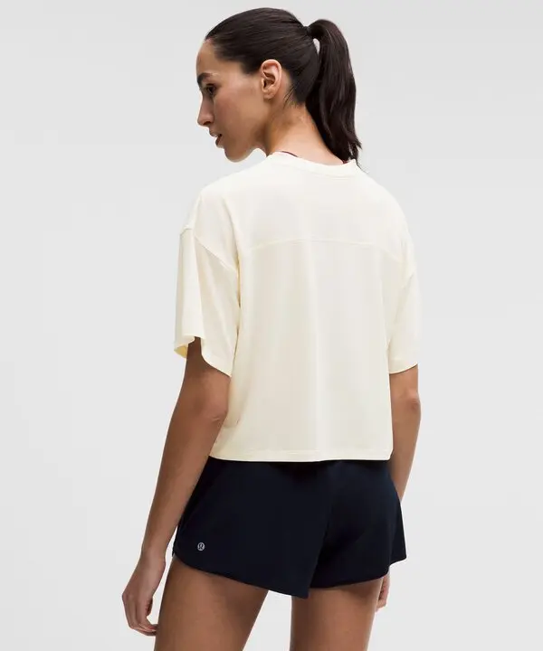 Lululemon Jersey Training V-neck T-shirt - Light Ivory