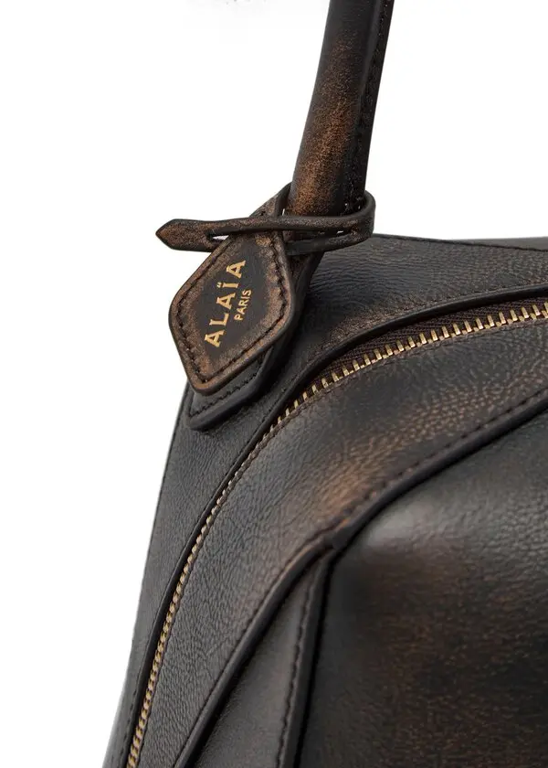 Alaïa Le Bulldog Grained Leather Shoulder Bag - Dark Brown
