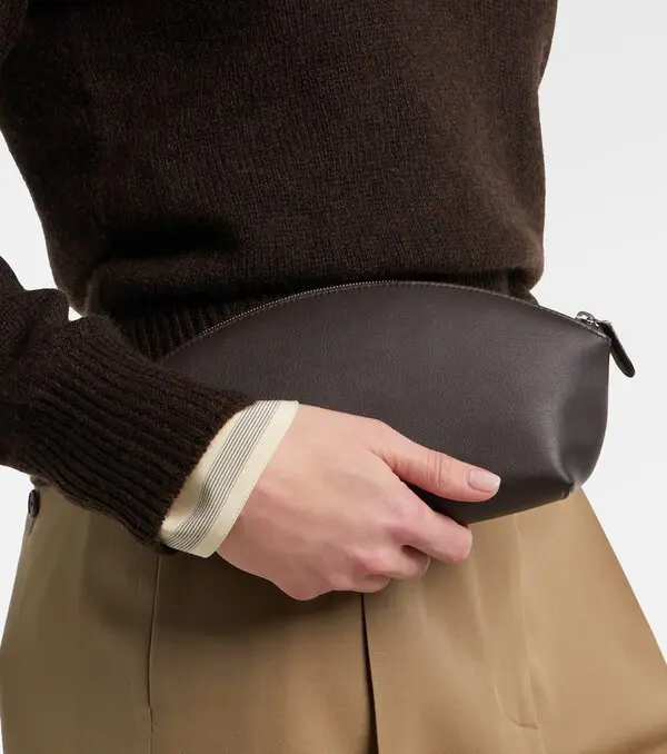 THE ROW Melinda Leather Clutch - Brown