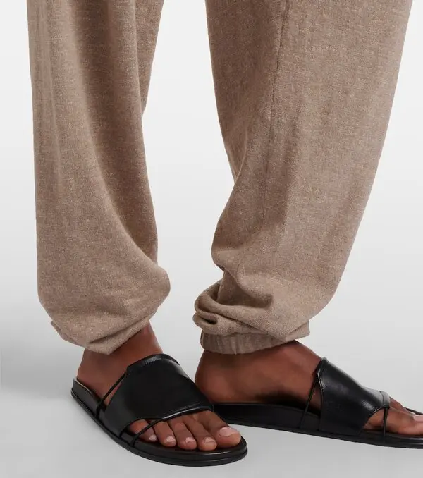 THE ROW Nadir Cotton And Linen Sweatpants - Beige