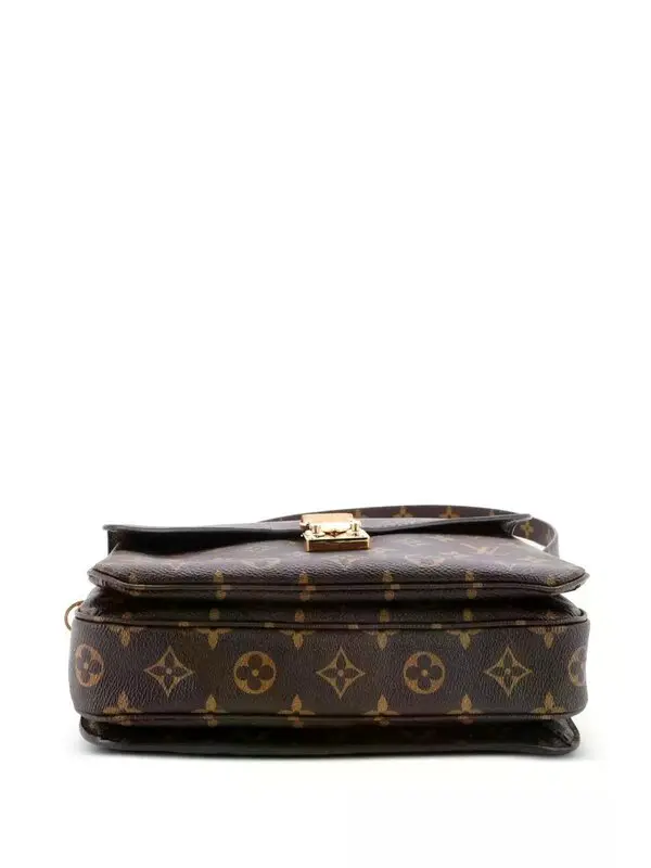 LOUIS VUITTON Pochette Metis Monogram Canvas Crossbody Bag - Brown
