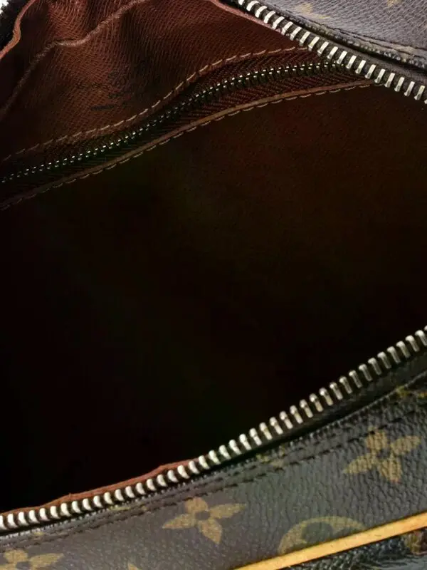 LOUIS VUITTON Nil Messenger Bag Monogram Canvas 28 Crossbody Bag - Brown