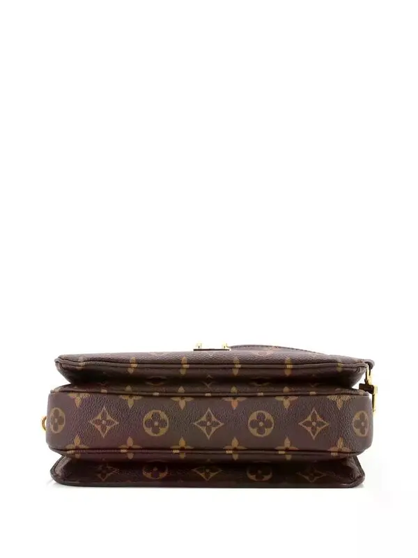 LOUIS VUITTON Pochette Metis Monogram Canvas - Brown