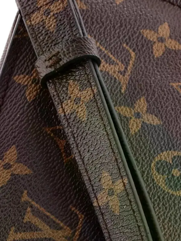 LOUIS VUITTON Pochette Metis Monogram Canvas Crossbody Bag - Brown