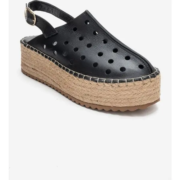 FOREVER & ALWAYS SHOES Fraga Leather Wedge Sandal - Black