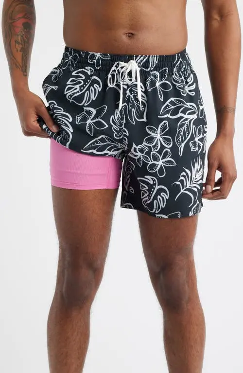 CHUBBIES 5.5-inch Swim Trunks - Black Pattern Base Plaids