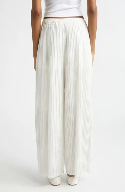 EENK Pleated Straight Leg Trousers