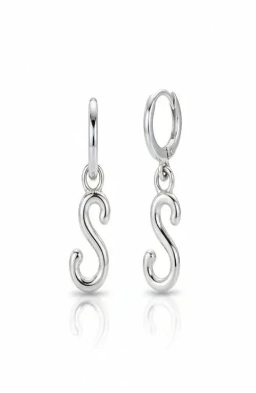 OAK & LUNA Mini Signature Initial Huggie Earrings - Letter S
