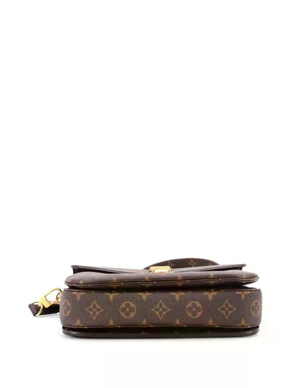 LOUIS VUITTON Pochette Metis Monogram Canvas - Brown
